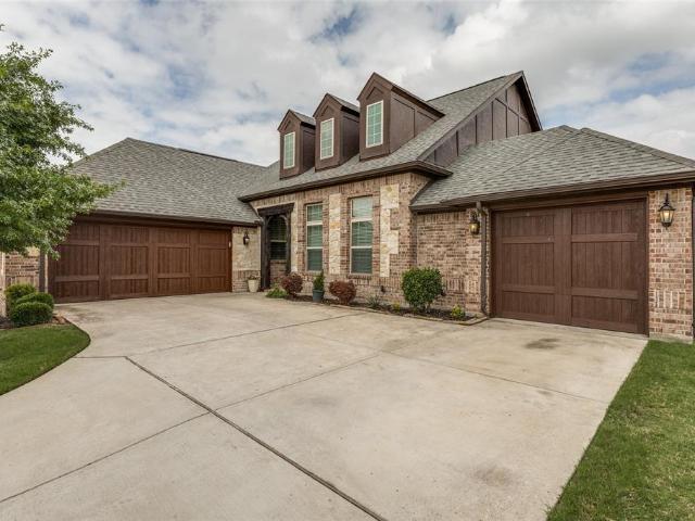 1221 Yosemite Way