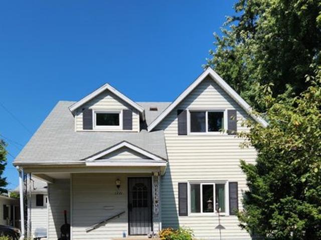 1221 12th St, Boone, IA 50036