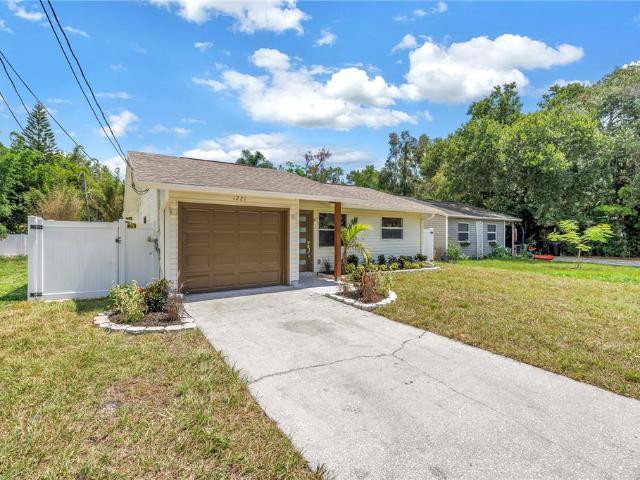 1221 36th Ter N, St. Petersburg, FL 33704 | MLS #TB8527