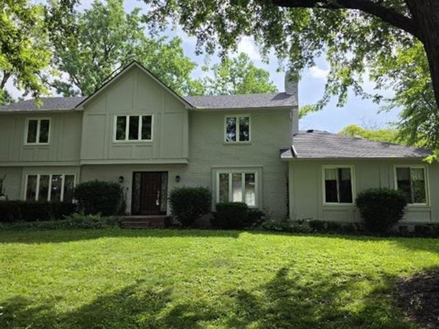 12223 Castle Ct, Carmel, IN 46033