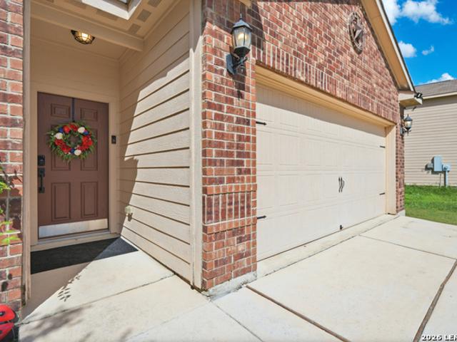 12220 Stratsburg
