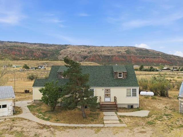 12221 El Rio Rd, Casper, WY 82604