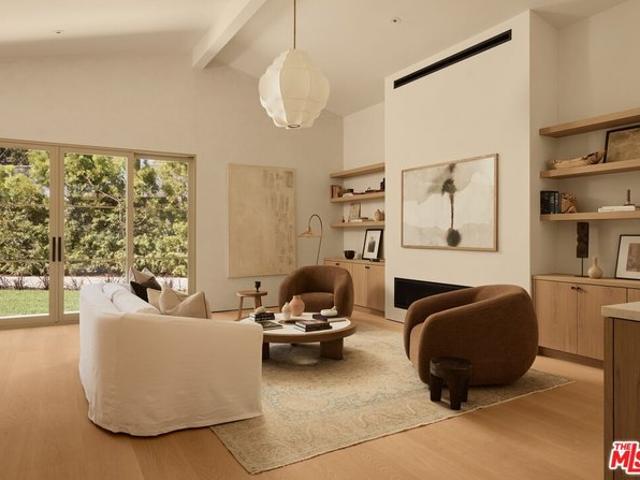 12227 Everglade St, Los Angeles, CA 90066