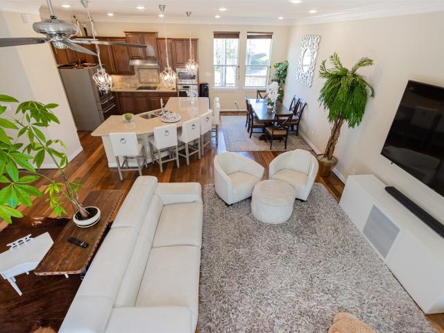 12227 Oxford Crescent Circle