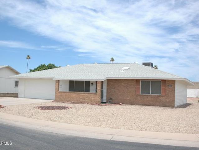 12225 N Mission Dr, Sun City, AZ 85351