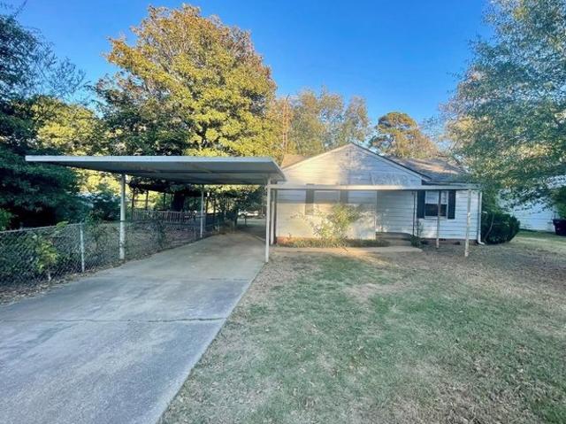 1222 N 10th St, Longview, TX 75601