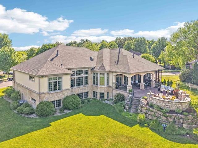 1222 Bongard Dr, Waunakee, WI 53597