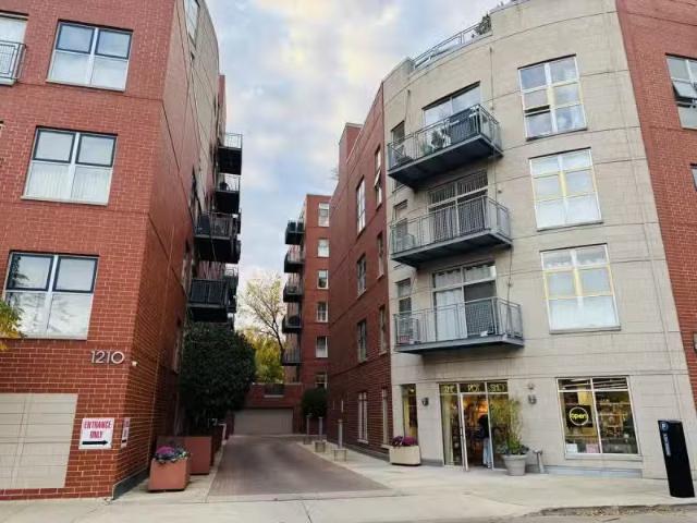 1222 Chicago Avenue, 301, Evanston, IL 60202