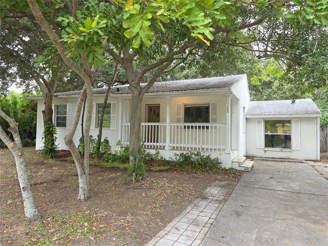 1222 Eldridge St, Clearwater, FL 33755