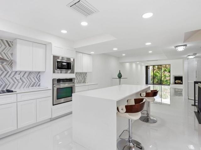 1222 Hillsboro Mile Apt 15, Hillsboro Beach, FL 33062