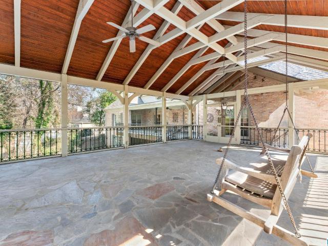 1222 Indian Hills Circle