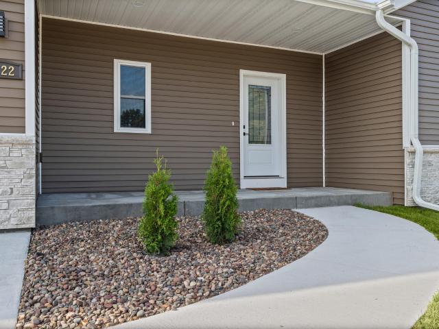 1222 Leo Dr