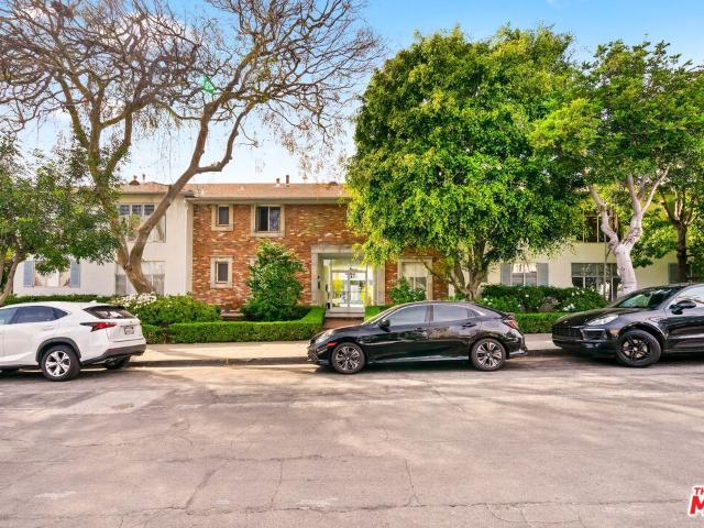1222 Princeton St, Unit 10, Santa Monica, CA 90404 | MLS #26695 | Compass
