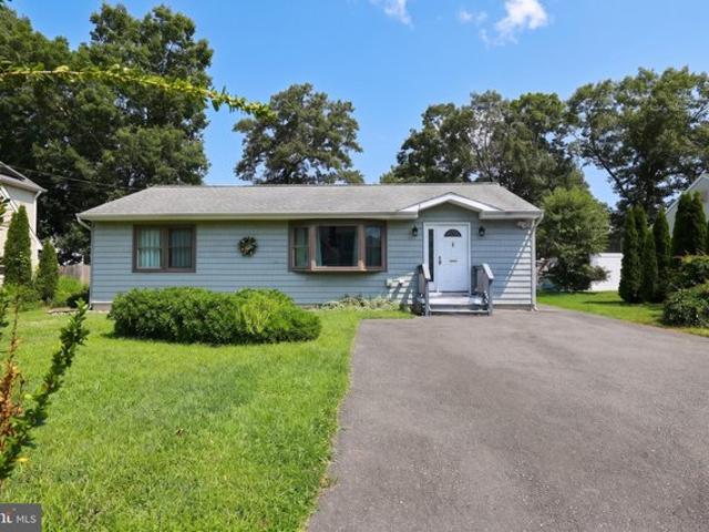 1222 Ripple Ave, Manahawkin, NJ 08050
