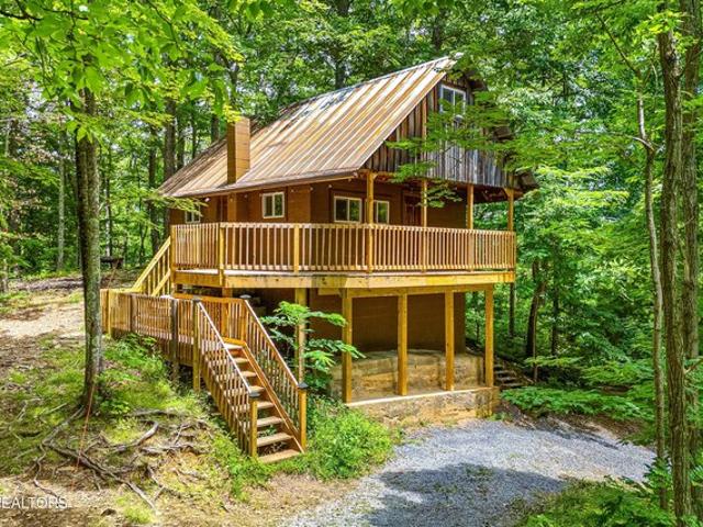 1222 S Highway 32, Cosby, TN 37722