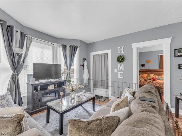 1222 W 14th Street