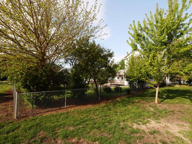 1222 W 2nd Street