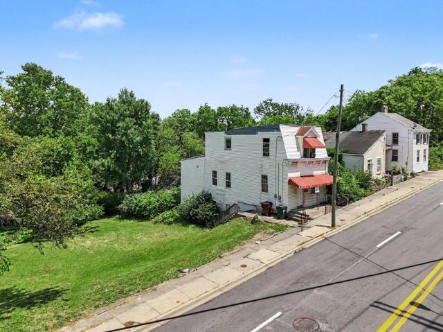 1222 W Pike Street