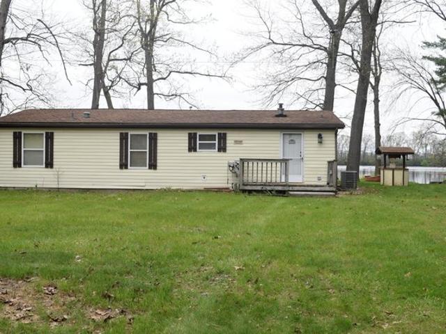 12230 Riverside Dr, White Pigeon, MI 49099