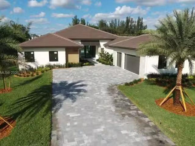 12231 SW 2nd St, Plantation, FL 33325 MLS A11609377