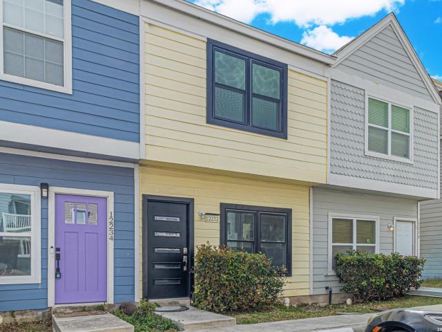12232 Apricot Dr, San Antonio, TX 78247 | Compass