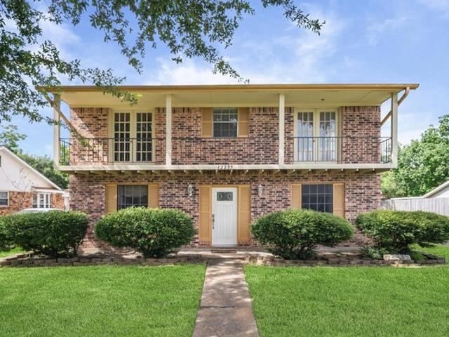 12235 Alston Dr, Meadows Place, TX 77477