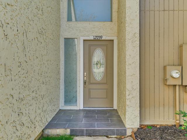 12239 Glenview Drive