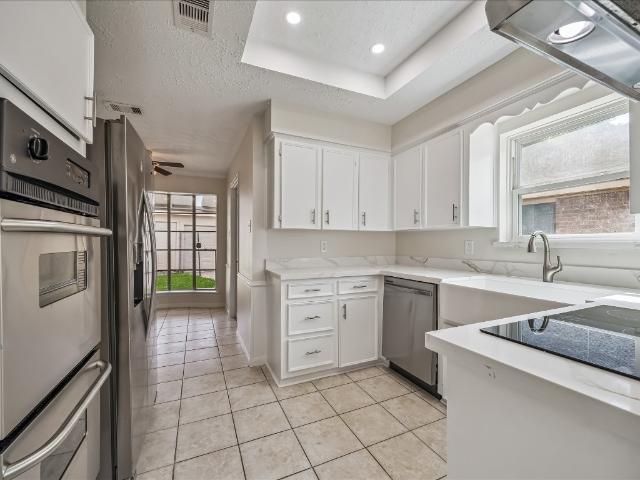 12239 Meadowhollow Drive