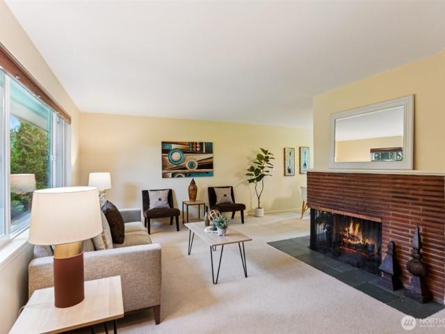 1223 N 188th Street