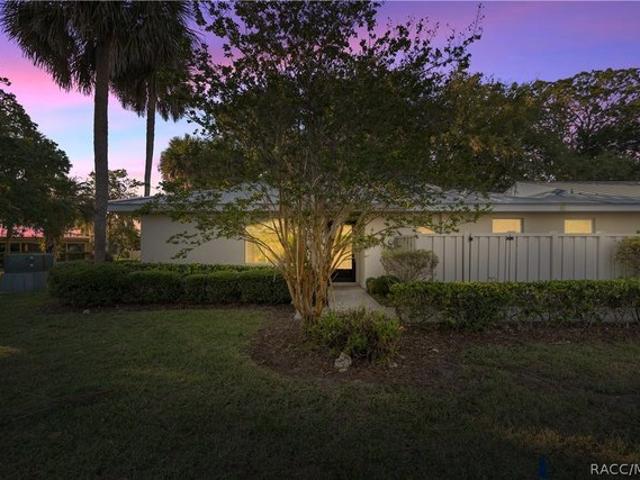 1223 N Egret Pt, Crystal River, FL 34429