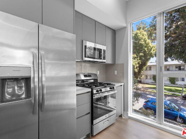 1223 N Hayworth Ave, Unit 5, West Hollywood, CA 90046 | MLS #26669 | Compass
