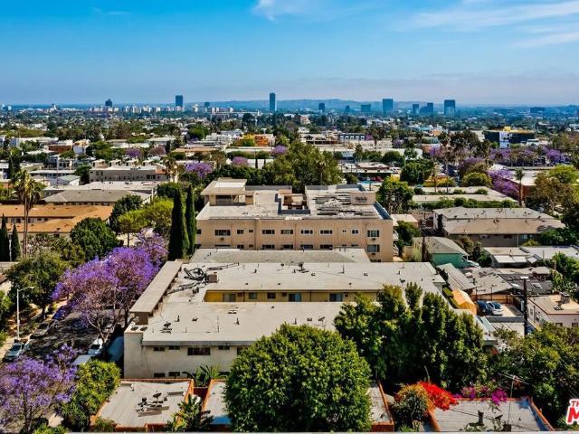 1223 N Ogden Drive