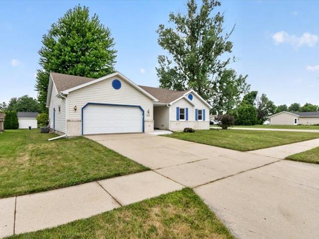 1223 Alpine Dr, Janesville, WI 53546