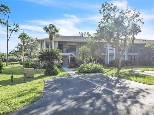 1223 Commonwealth Cir Apt 101, Naples, FL 34116