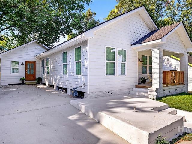 1223 E 38th Street
