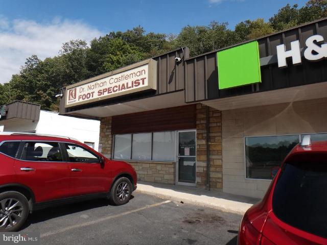 1223 E National Highway