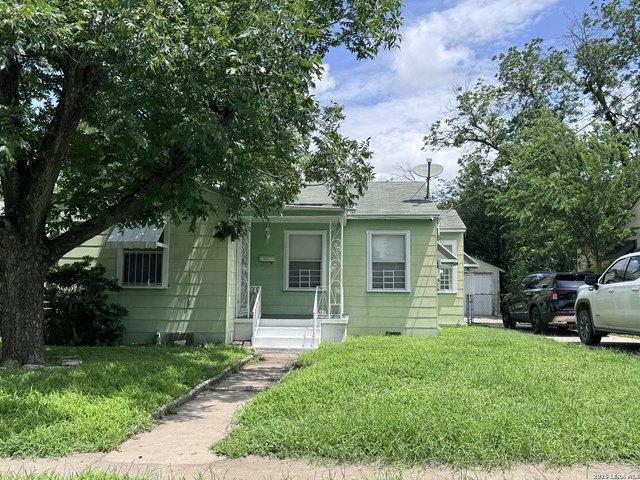 1223 Essex St, San Antonio, TX 78210