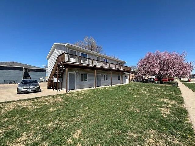 1223 Lincoln St, Vermillion, SD 57069