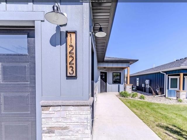 1223 Lower Loop, Arnolds Park, IA 51331