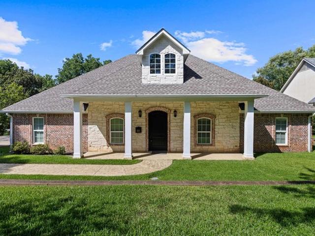 1223 Pine St, Kilgore, TX 75662