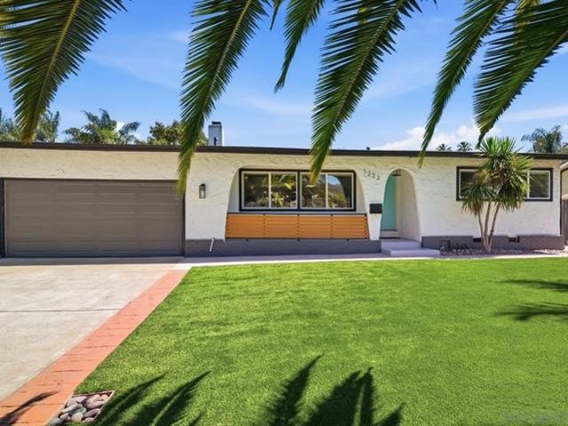 1223 Rock Springs Rd, San Marcos, CA 92069