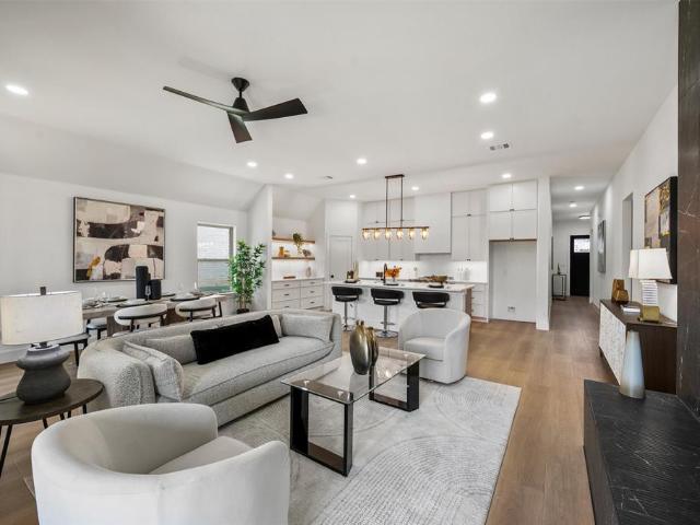 1223 Stagecoach Trail