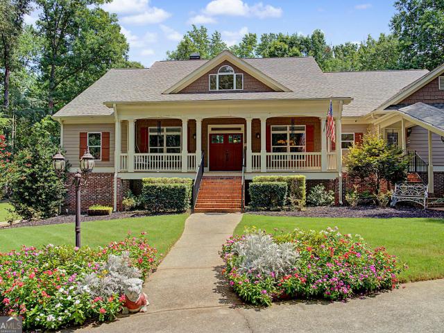 1223 Savannah Lane
