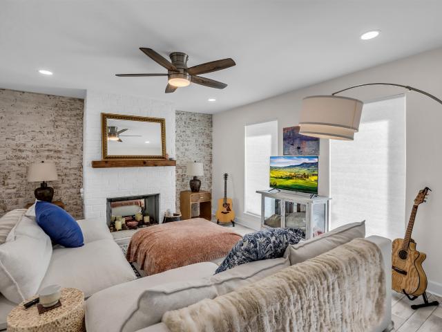 1223 Saxony Lane