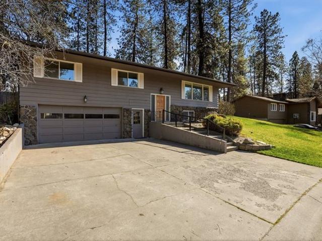1223 W Bellwood Dr, Spokane, WA 99218