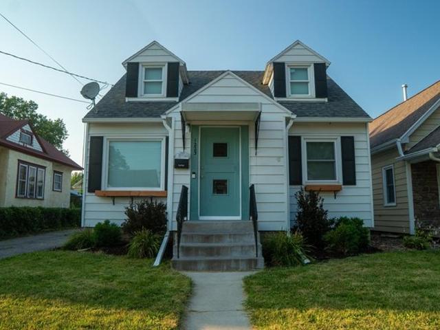 1223 2nd St NE, Rochester, MN 55906