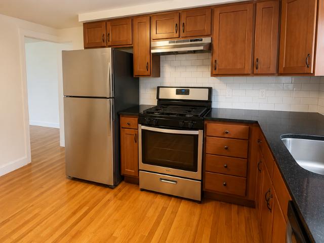 122 124 West Main Street LLC