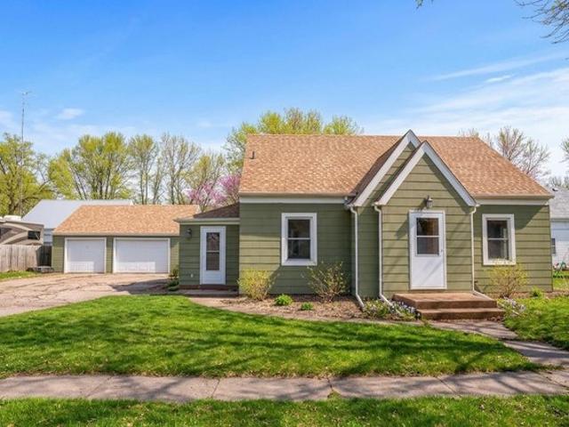 122 1st Ave NE, Clara City, MN 56222