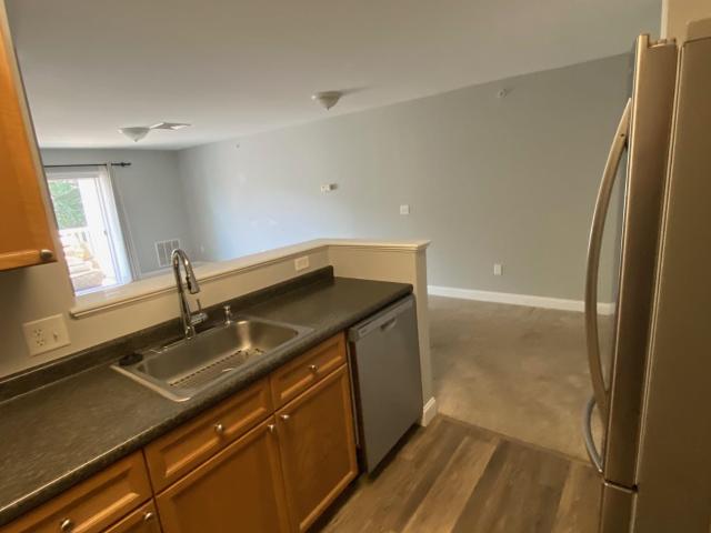 122 Coliseum Avenue # 301
