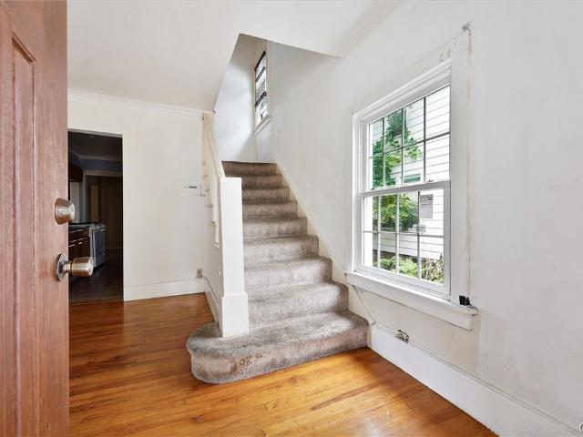 122 Cortland Place